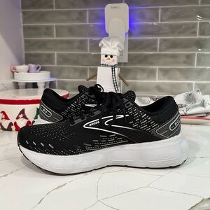Brooks | Shoes | Brooks Glycerin 2 Running Shoes Womens Size 9 Color ...